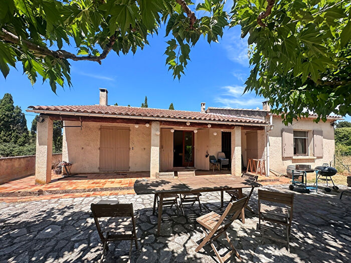 Mas-Blanc-des-Alpilles : Maison 5 pièces à vendre