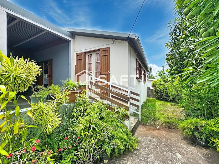 Maison à vendre - Saint-Pierre, Grand Bois - 3 pièces - 2 chambres
