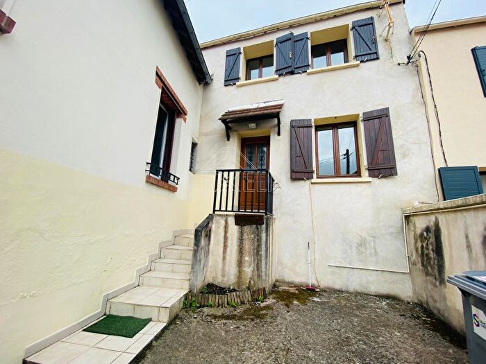Maison 3 pièces à louer à Flins-sur-Seine