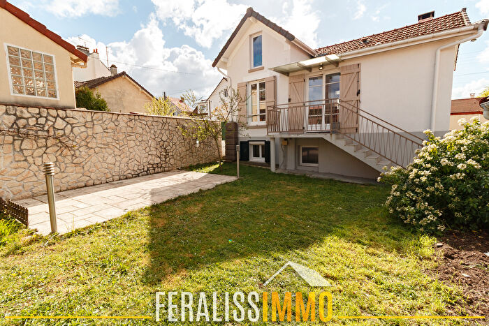 Conflans-Sainte-Honorine, Fin-dOise : Maison 4 pièces à vendre