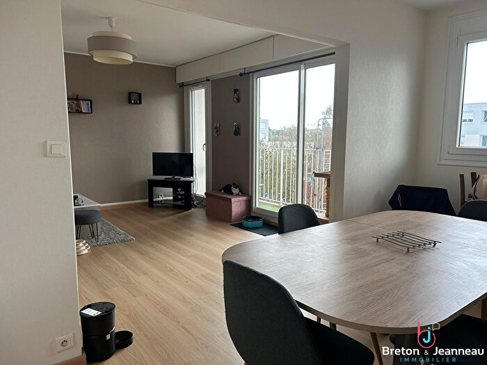 Laval, Pavement - Appartement 3 pièces à vendre