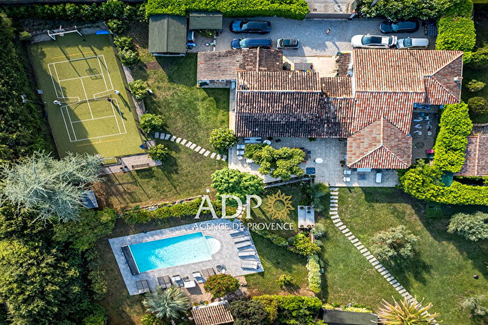 Maison à vendre - Peymeinade - 9 pièces - 7 chambres