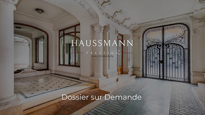 Appartement à vendre - Paris e , Elysée, Madeleine - 3 pièces - 2 chambres