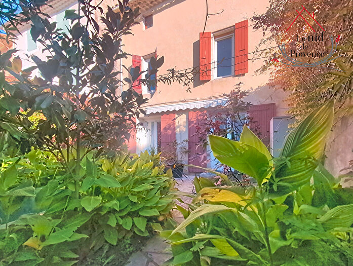 Maison à vendre - Sainte-Cécile-les-Vignes - 6 pièces - 4 chambres