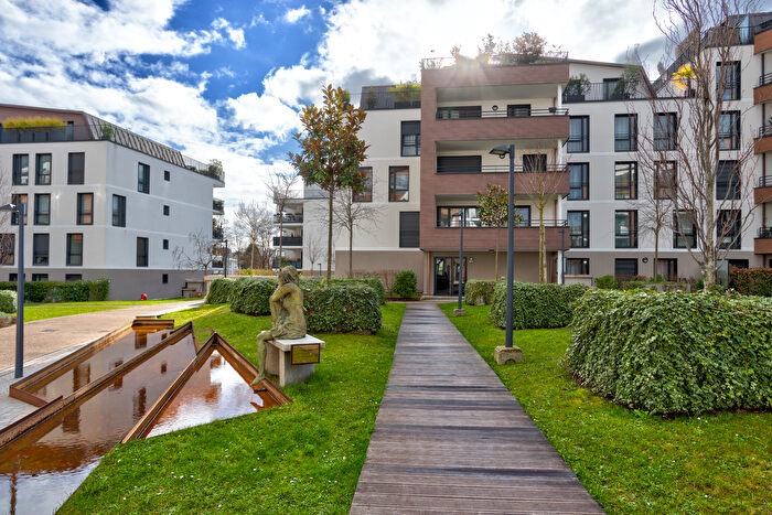 Appartement à louer - Le Plessis-Robinson, Herriot - 3 pièces - 2 chambres