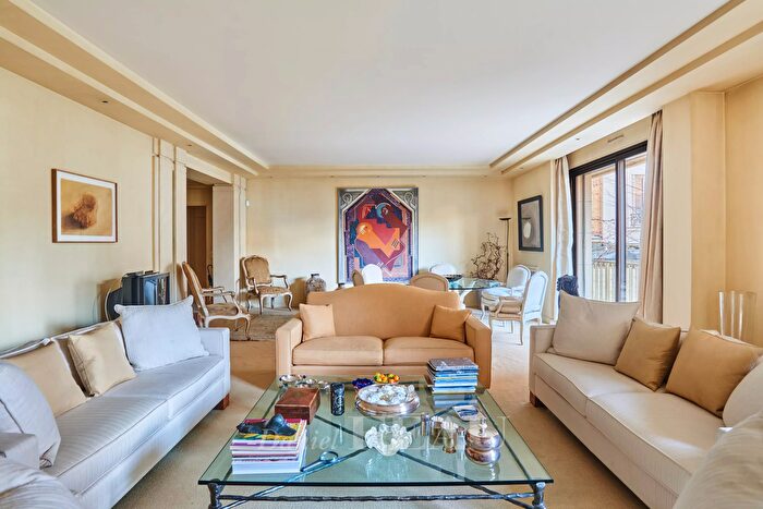 Appartement à louer - Paris e , Dauphine - 4 pièces - 2 chambres