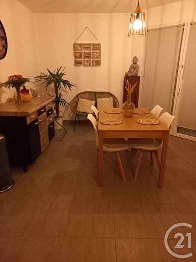 Appartement à louer - Mérignac, Les Eyquems - 4 pièces - 3 chambres