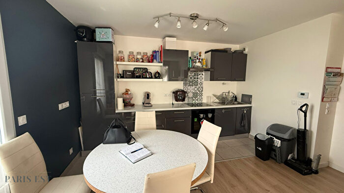 Appartement à vendre - Claye-Souilly - 3 pièces - 2 chambres