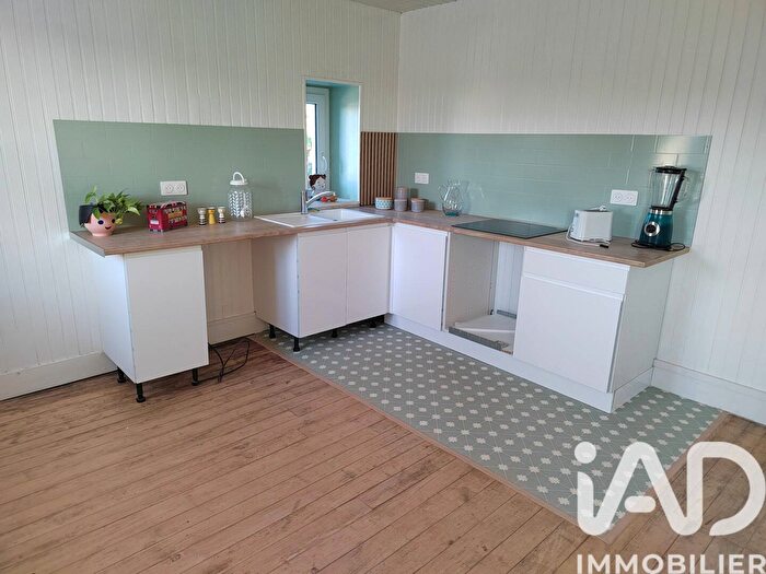 Appartement à louer - Le Prieure Est-Ecarts, Saint-Florentin - 2 pièces - 1 chambre