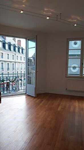 Centre Ville, Blois : Appartement 2 pièces à louer