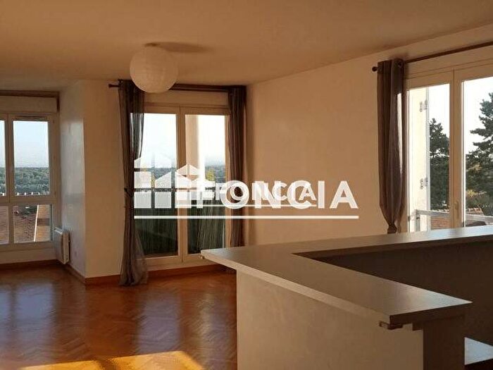 Appartement à louer - Nord, Chambourcy - 3 pièces - 2 chambres