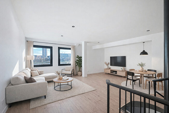 Appartement à vendre - Rouen, Vieux Marché, Cathédrale - 3 pièces - 2 chambres