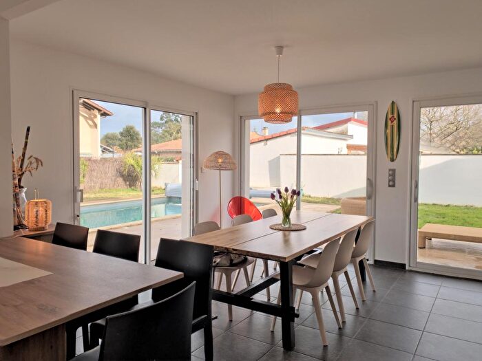 Maison à vendre - Ondres - 9 pièces - 5 chambres