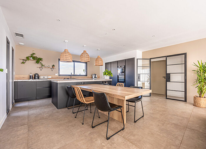 Maison à vendre - Le Thou - 5 pièces - 3 chambres