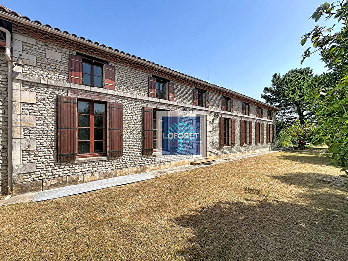 Chatenet - Maison 7 pièces à vendre