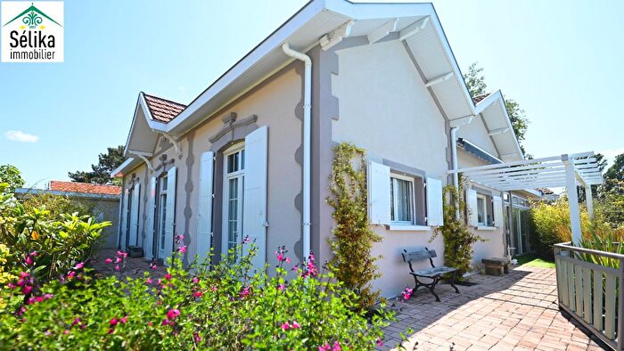 Maison à vendre - Arcachon, Aiguillon - 8 pièces - 5 chambres