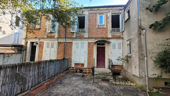 Courbevoie, Bécon : Maison 6 pièces à vendre
