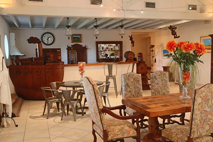 Appartement à vendre - Autun, Centre-ville - 3 pièces - 3 chambres