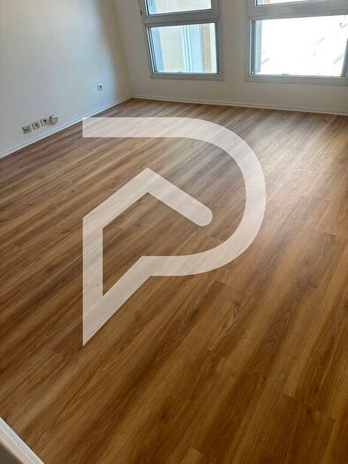 Appartement à louer - Chatillon, Viry-Châtillon - 1 pièce