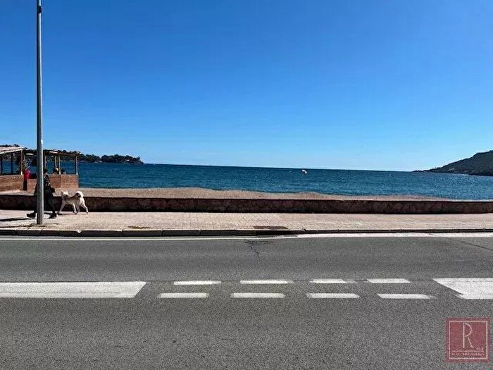 Appartement à vendre - Saint-Raphaël, Agay - 4 pièces - 3 chambres