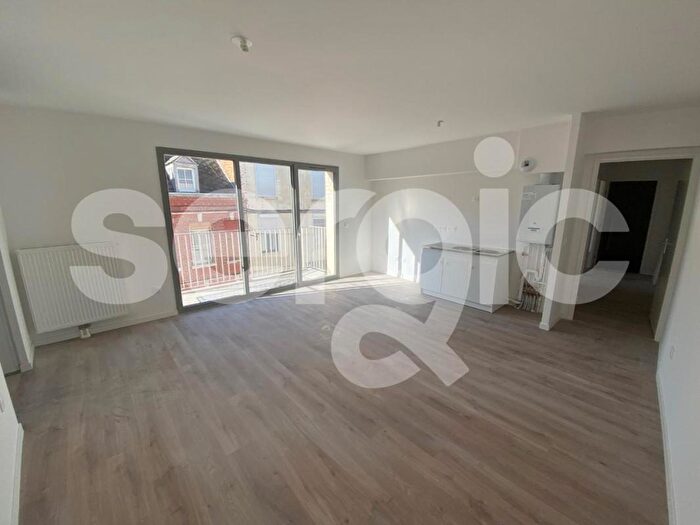 Appartement à louer - Amiens, Saint-Anne, Fb Noyon - 3 pièces - 2 chambres