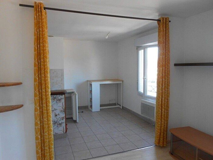Appartement 1 pièce à louer à Le Bourg, Amilly