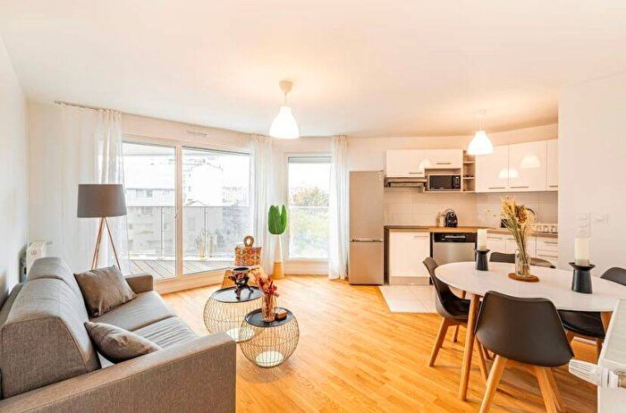 Appartement à louer - Voltaire-Grésillons, Asnières-sur-Seine - 3 pièces - 2 chambres