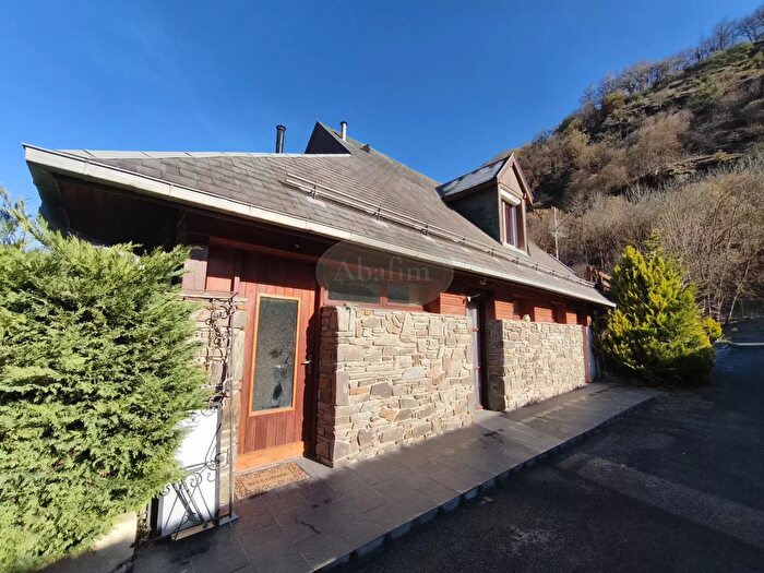 Maison à vendre - Juzet-de-Luchon - 4 pièces - 3 chambres