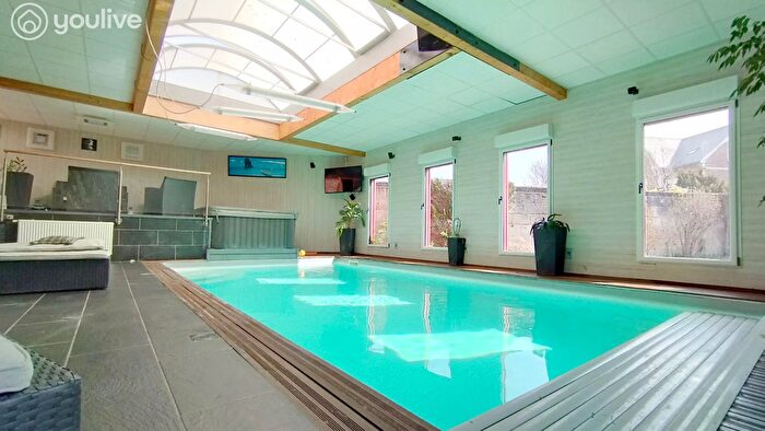 Maison à vendre - Soissons, Saint-Waast - 9 pièces - 5 chambres