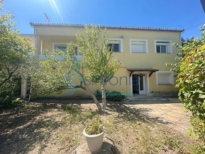 Maison à vendre - Uzès - 6 pièces - 4 chambres