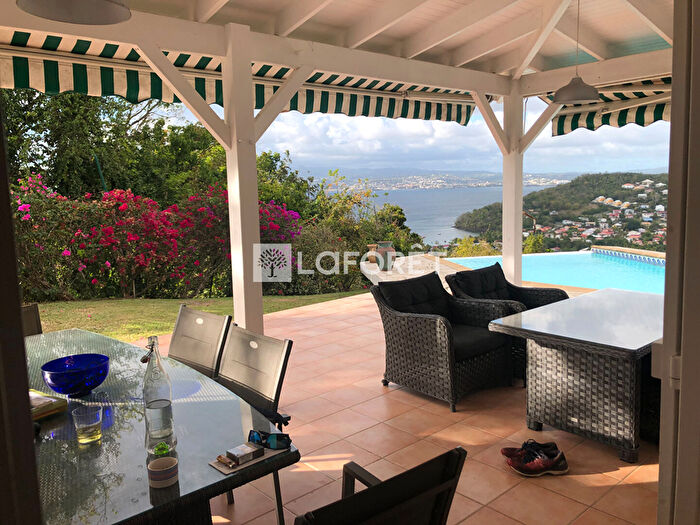 Maison 4 pièces à Les Trois-Îlets, à vendre