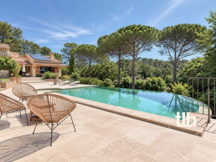 Maison 8 pièces à vendre - Nîmes, Terres de Rouvière, L'Eau Bouillie