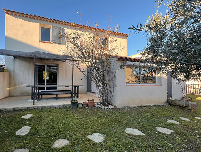 Maison à vendre - Lauris - 6 pièces - 5 chambres