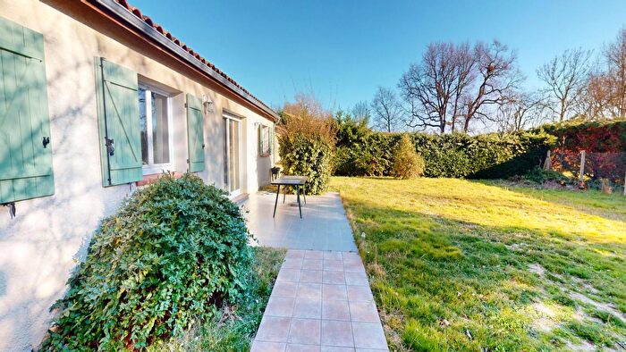 Maison à vendre - Auterive - 5 pièces - 4 chambres