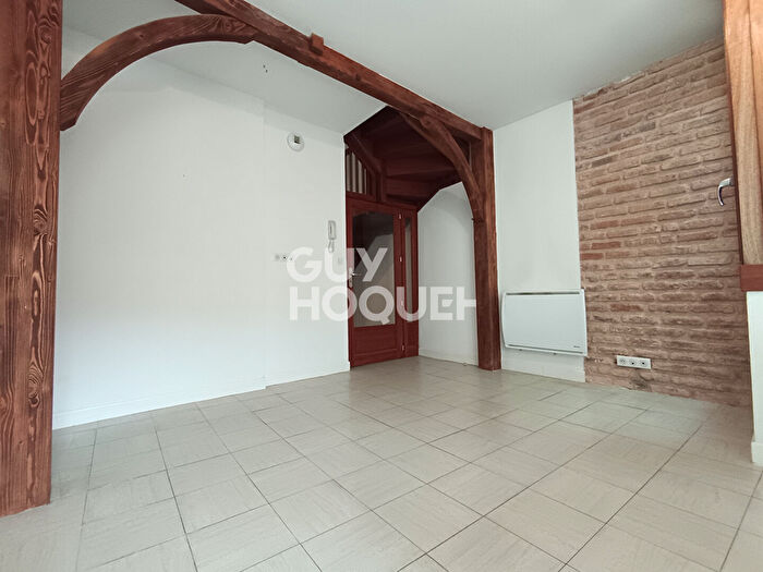 Appartement à louer - Albi, Centre-ville - 3 pièces - 2 chambres