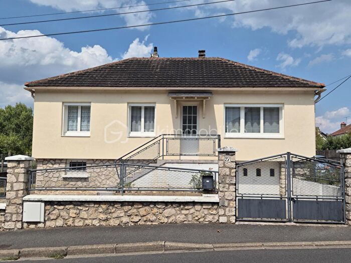 Gien, Nord : Maison 5 pièces à vendre