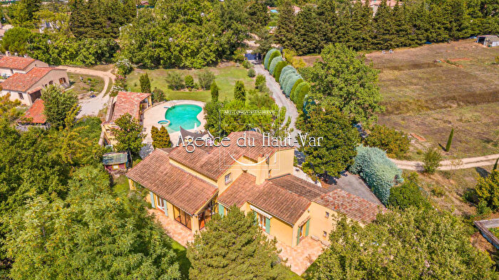 Maison à vendre - Montauroux - 8 pièces - 5 chambres