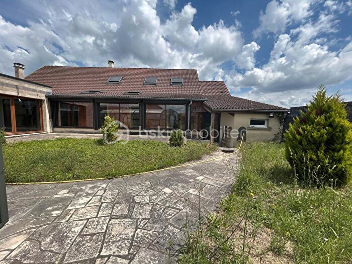 Maison à vendre - Bouvron - 10 pièces - 6 chambres