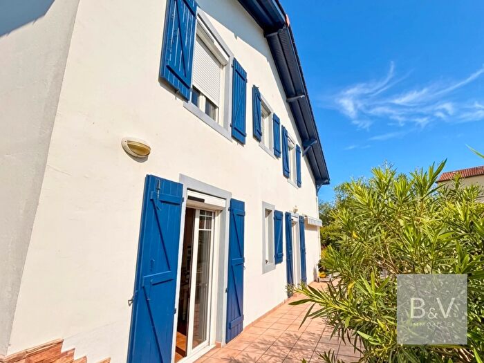 Maison à vendre - Hendaye, Ville - 5 pièces - 4 chambres