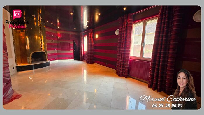 Maison à vendre - Troyes, Jules Guesde - 12 pièces - 4 chambres