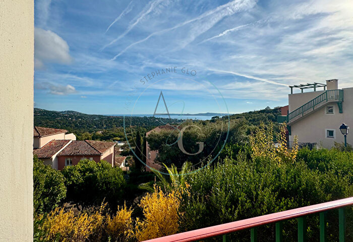 Appartement à vendre - Grimaud - 3 pièces - 2 chambres