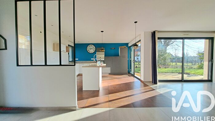 Maison à vendre - Clérey - 5 pièces - 3 chambres