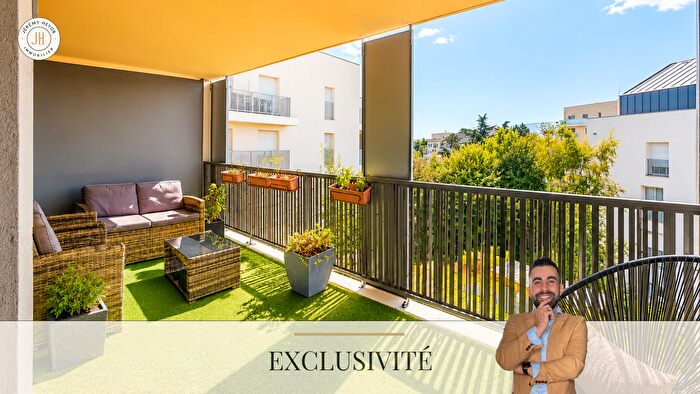 Appartement 4 pièces à Saint-Priest, à vendre