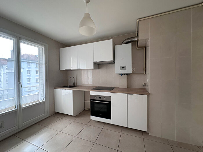 Appartement 4 pièces à Grenoble, Bajatière, à vendre