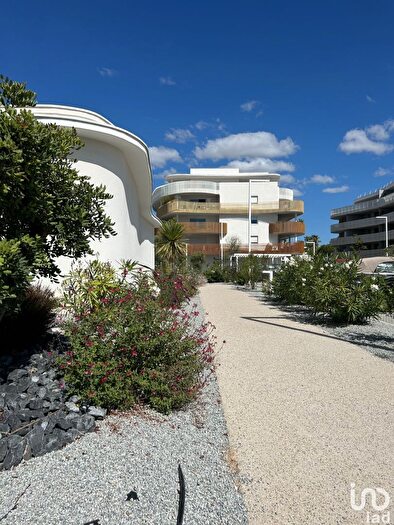 Maisons à vendre et appartements à louer - 1