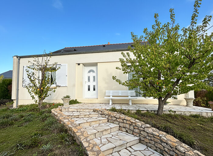 Maison à vendre - Doué-la-Fontaine - 5 pièces - 4 chambres