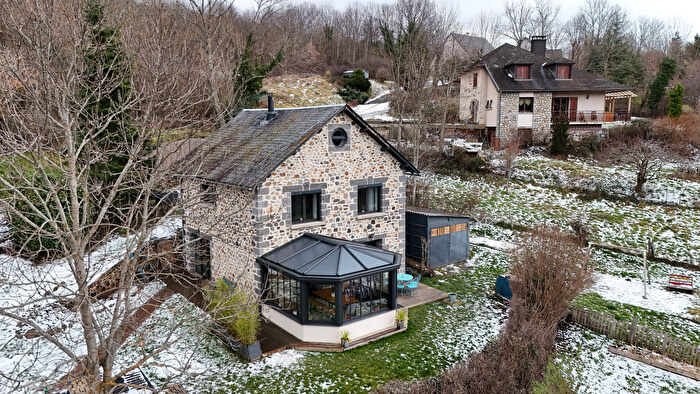 Maison à vendre - Saint-Nectaire - 5 pièces - 3 chambres