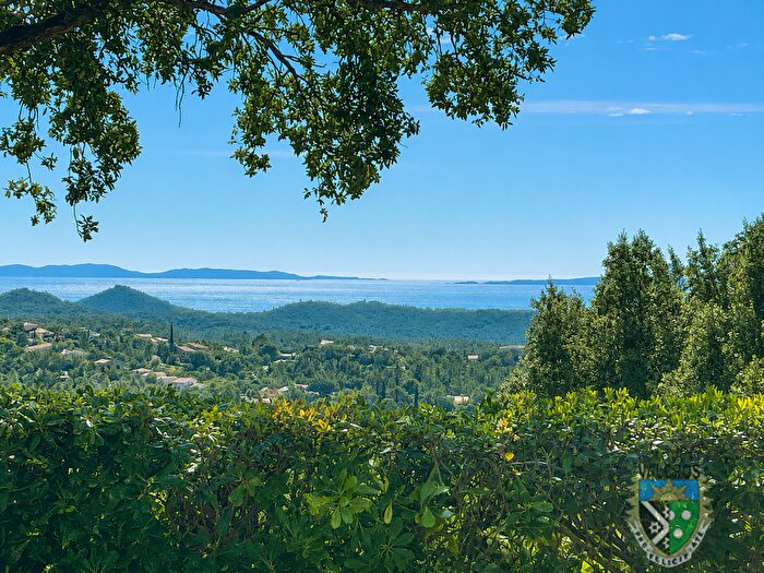Maison 4 pièces à vendre - La Londe-les-Maures, Valcros, Alicastre, Haut Pansard, Bas Pansard, Le Pin