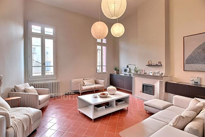 Appartement à vendre - Uzès - 3 pièces - 2 chambres