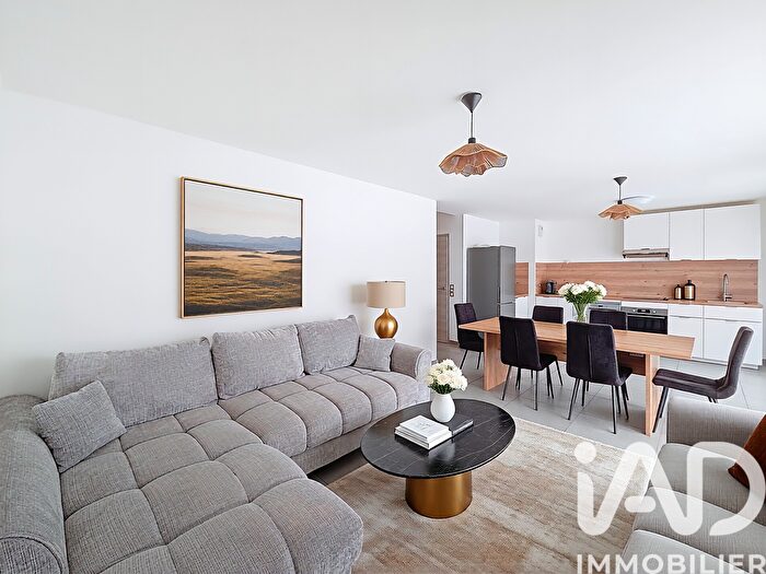 Appartement à vendre - Ferney-Voltaire - 3 pièces - 2 chambres